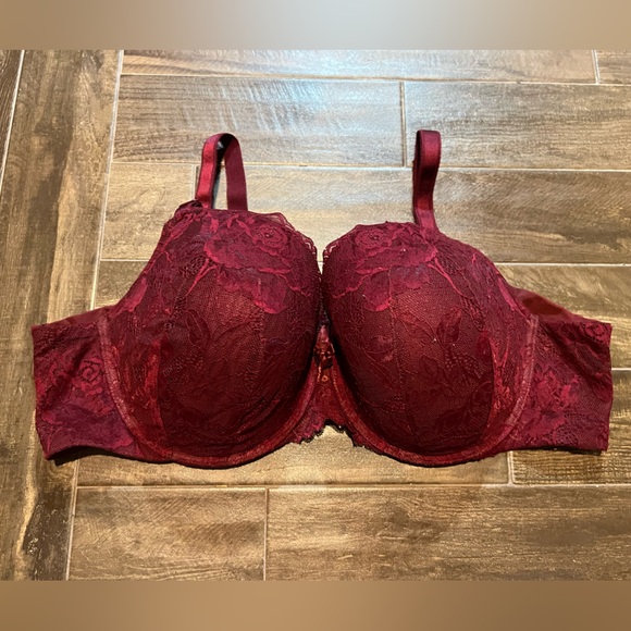 torrid | Intimates & Sleepwear | Torrid Curve Plunge Pushup Bra Size ...